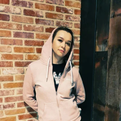 Piercing Artist Anna Gitt | VEAN TATTOO